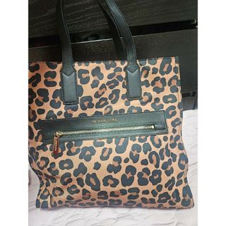 MICHAEL KORS(レオパード ・ ショルダーバッグ)のフリマ MICHAEL KORS(レオパード ・ ショルダーバッグ)のフリマ