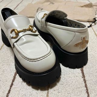 GUCCI(ホワイト/白色系)のフリマアイテム一覧 GUCCI(ホワイト/白色系)のフリマアイテム一覧