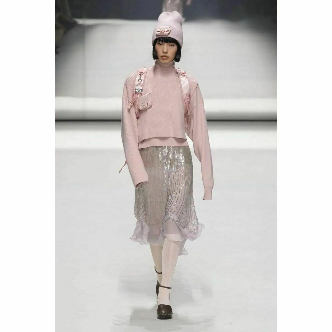FENDI - ⭐️極美品⭐️フェンディ 22AW レイヤードニット FENDI - ⭐️極美品⭐️フェンディ 22AW レイヤードニット