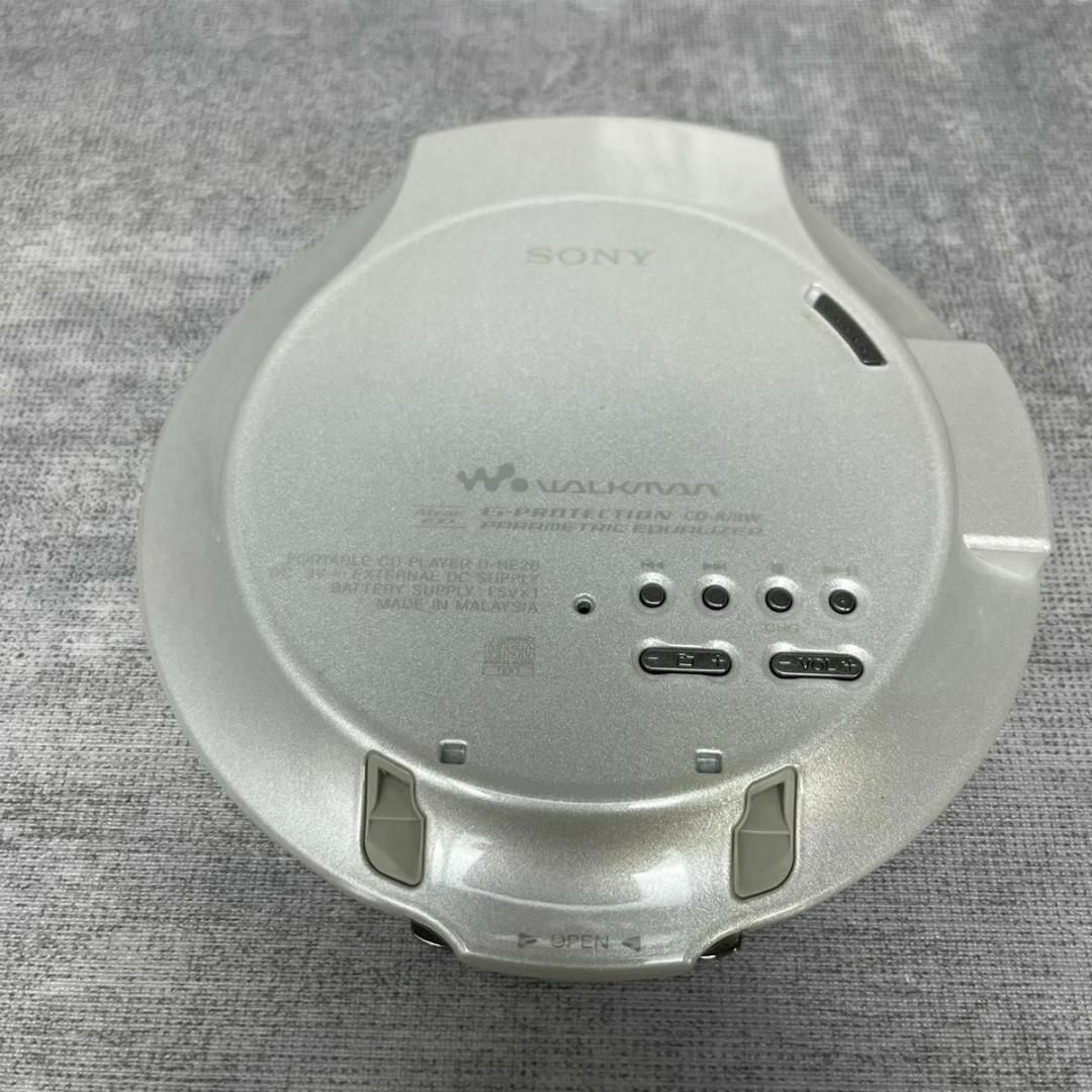 現状品 ソニー SONY D-NE20 ポータブルCDプレイヤー 通電確認済 現状品 ソニー SONY D-NE20 ポータブルCDプレイヤー 通電確認済