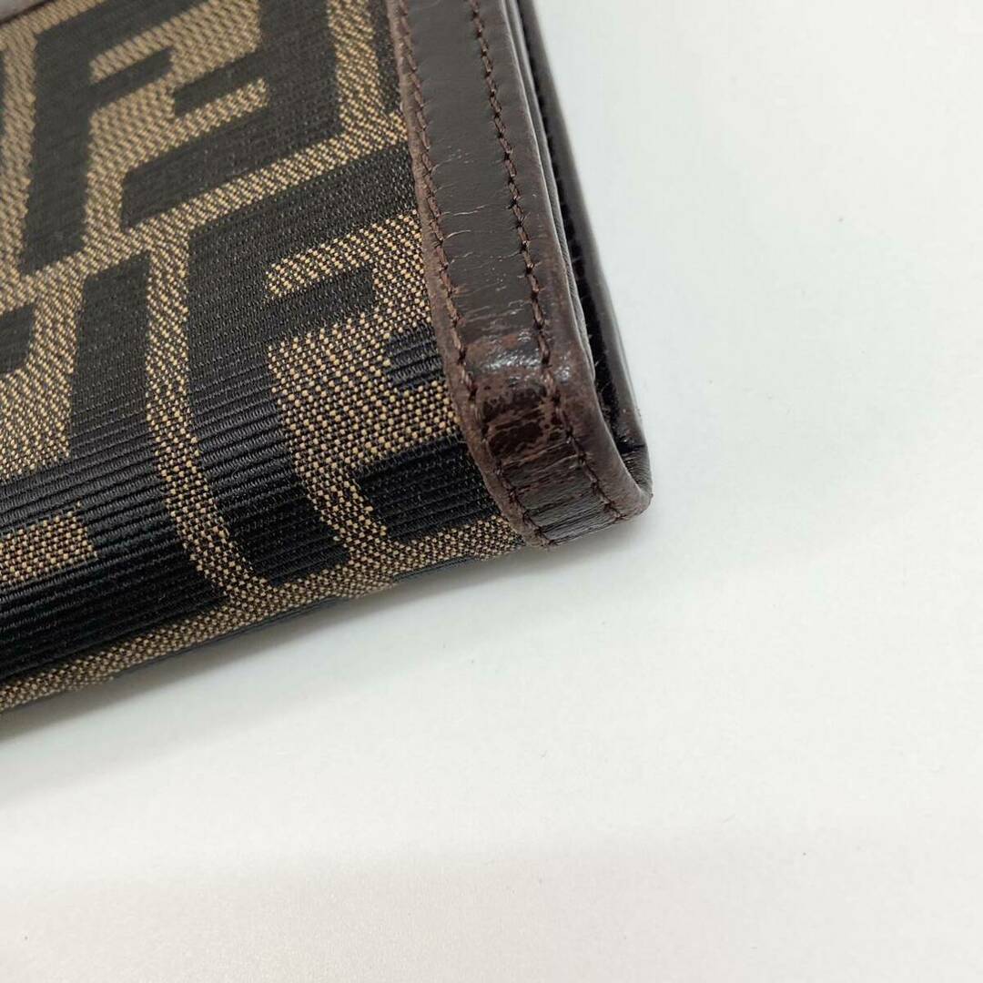 美品】 FENDI フェンディ 長財布 ズッカ柄 ブラウン系 美品】 FENDI フェンディ 長財布 ズッカ柄 ブラウン系