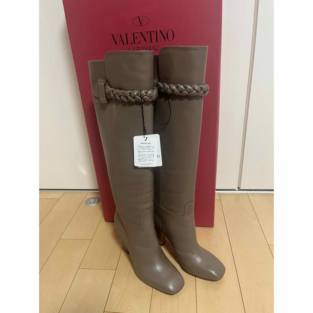 valentino garavani - 試し履きのみ VALENTINO グレーベージュ valentino garavani - 試し履きのみ VALENTINO グレーベージュ