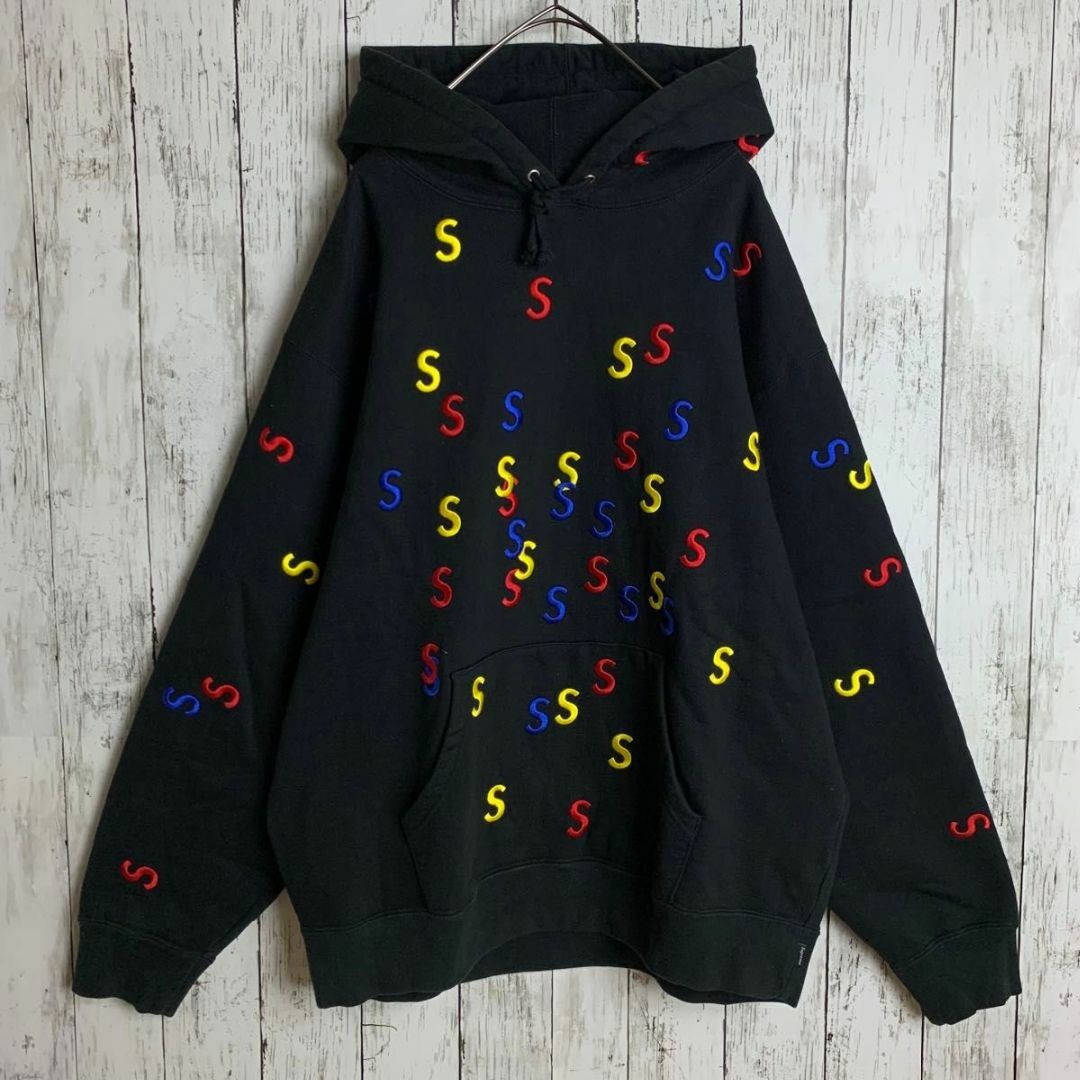 希少・入手困難モデル】シュプリーム☆刺繍Sロゴ入り総柄 希少・入手困難モデル】シュプリーム☆刺繍Sロゴ入り総柄