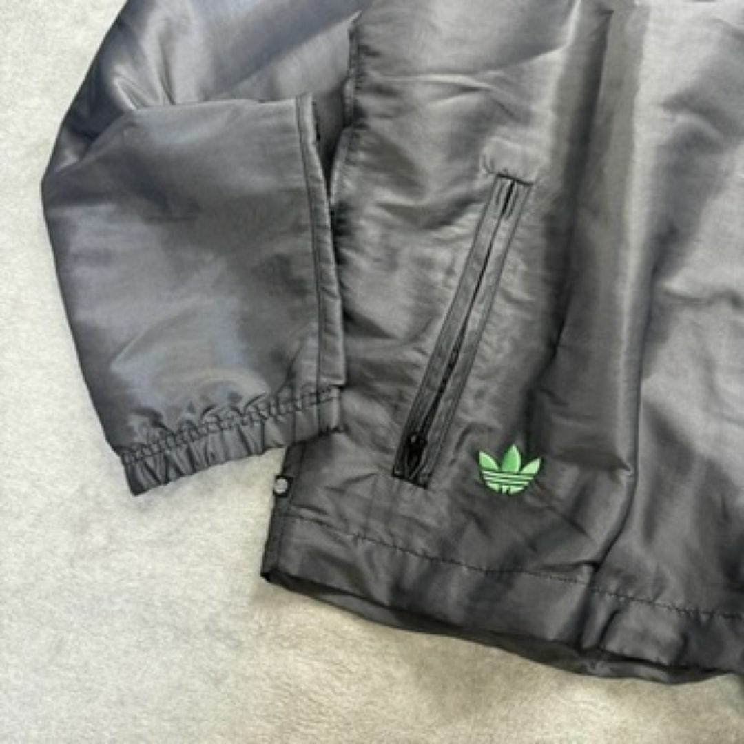 adidas - 新品 adidas Originals Lサイズ セットアップ ナイロン adidas - 新品 adidas Originals Lサイズ セットアップ ナイロン