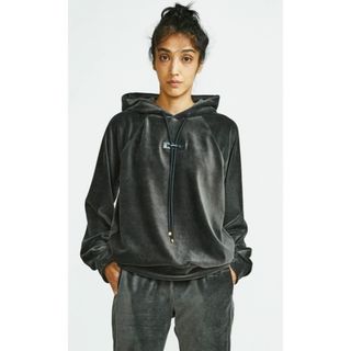 Essential - 美品 ESSENTIAL エッセンシャル パーカー トップス Essential - 美品 ESSENTIAL エッセンシャル パーカー トップス