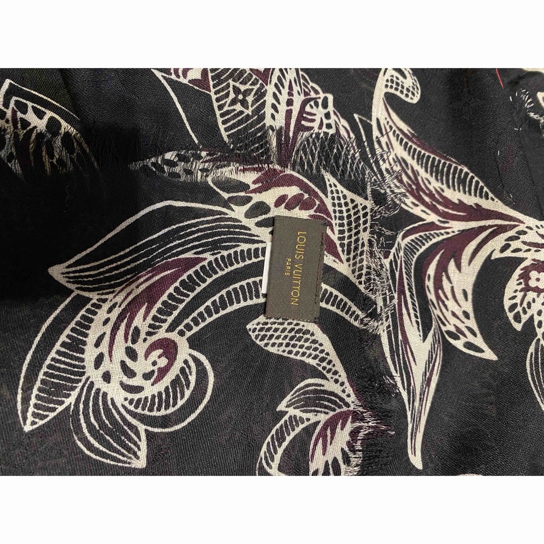 LOUIS VUITTON 花柄 シルク混大判ストール LOUIS VUITTON 花柄 シルク混大判ストール
