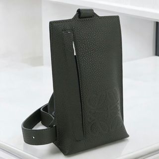 LOEWE(ボディーバッグ)のフリマアイテム一覧 LOEWE(ボディーバッグ)のフリマアイテム一覧