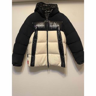 MONCLER(コーデュロイ ・ ダウンジャケット)のフリマアイテム一覧 MONCLER(コーデュロイ ・ ダウンジャケット)のフリマアイテム一覧
