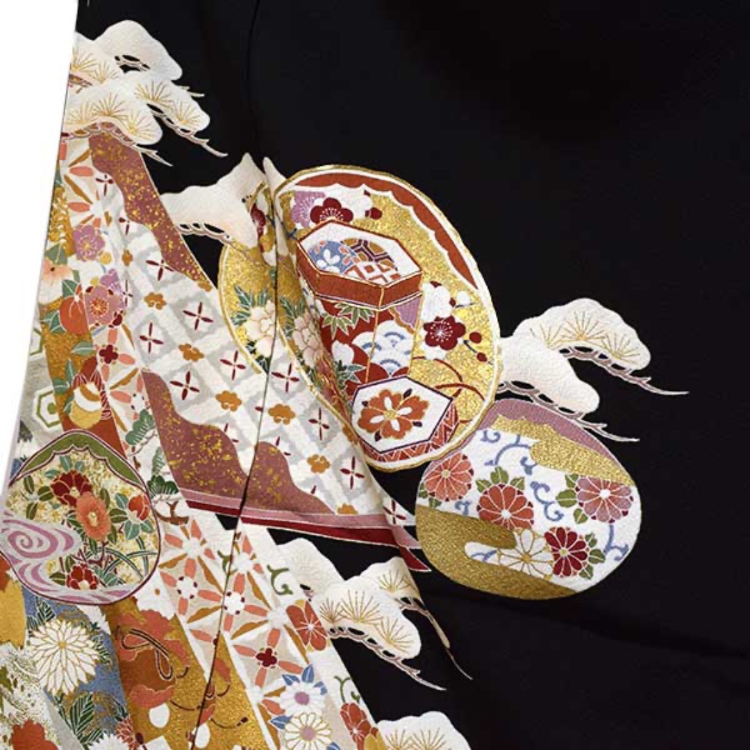 黒留袖 仮絵羽 未仕立て品 汕頭刺繍 蘇州刺繍 楽しむ 黒留袖 仮絵羽 未仕立て品 汕頭刺繍 蘇州刺繍 楽しむ