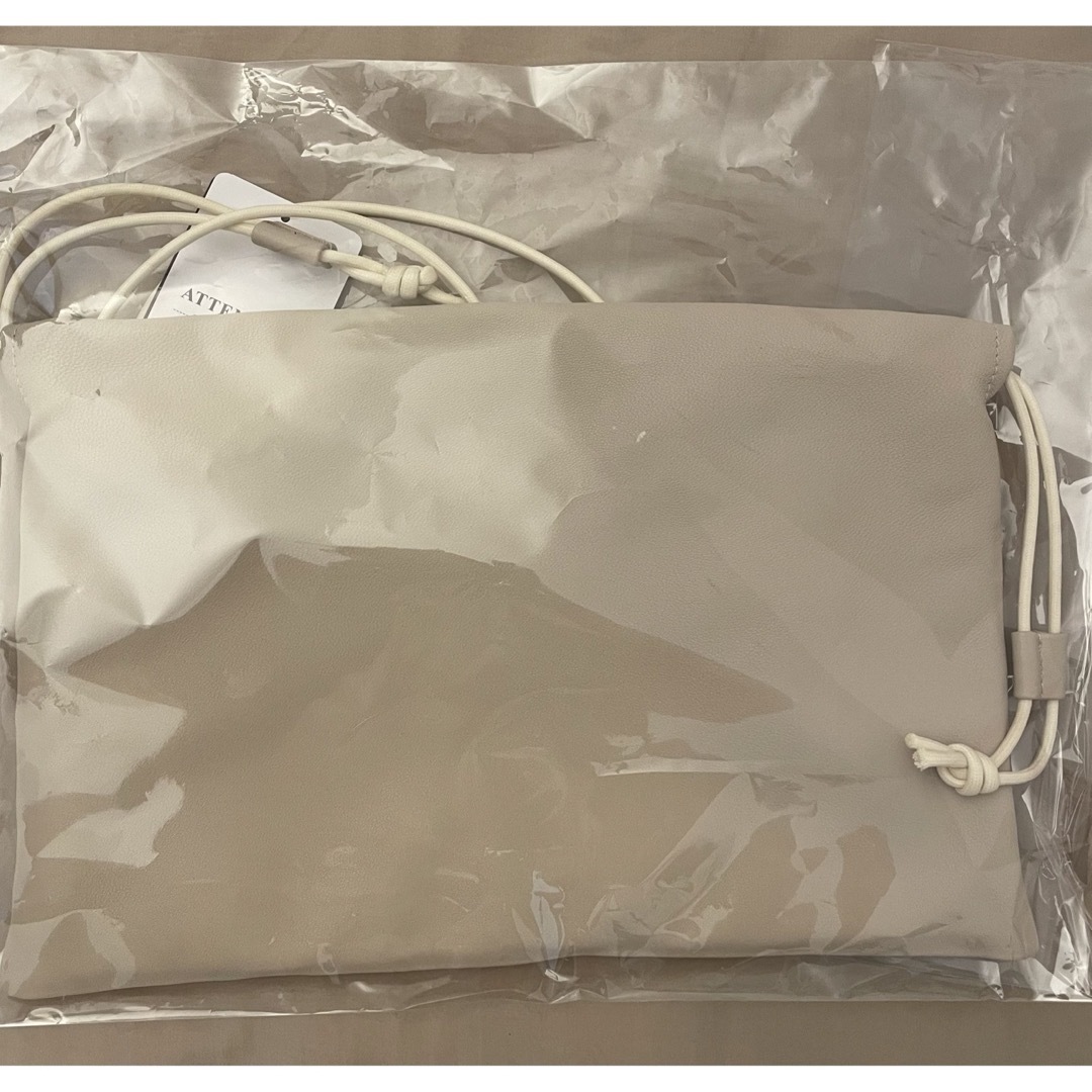 Plage - plage les Tendre leather clutch バッグ ベージュの Plage - plage les Tendre leather clutch バッグ ベージュの