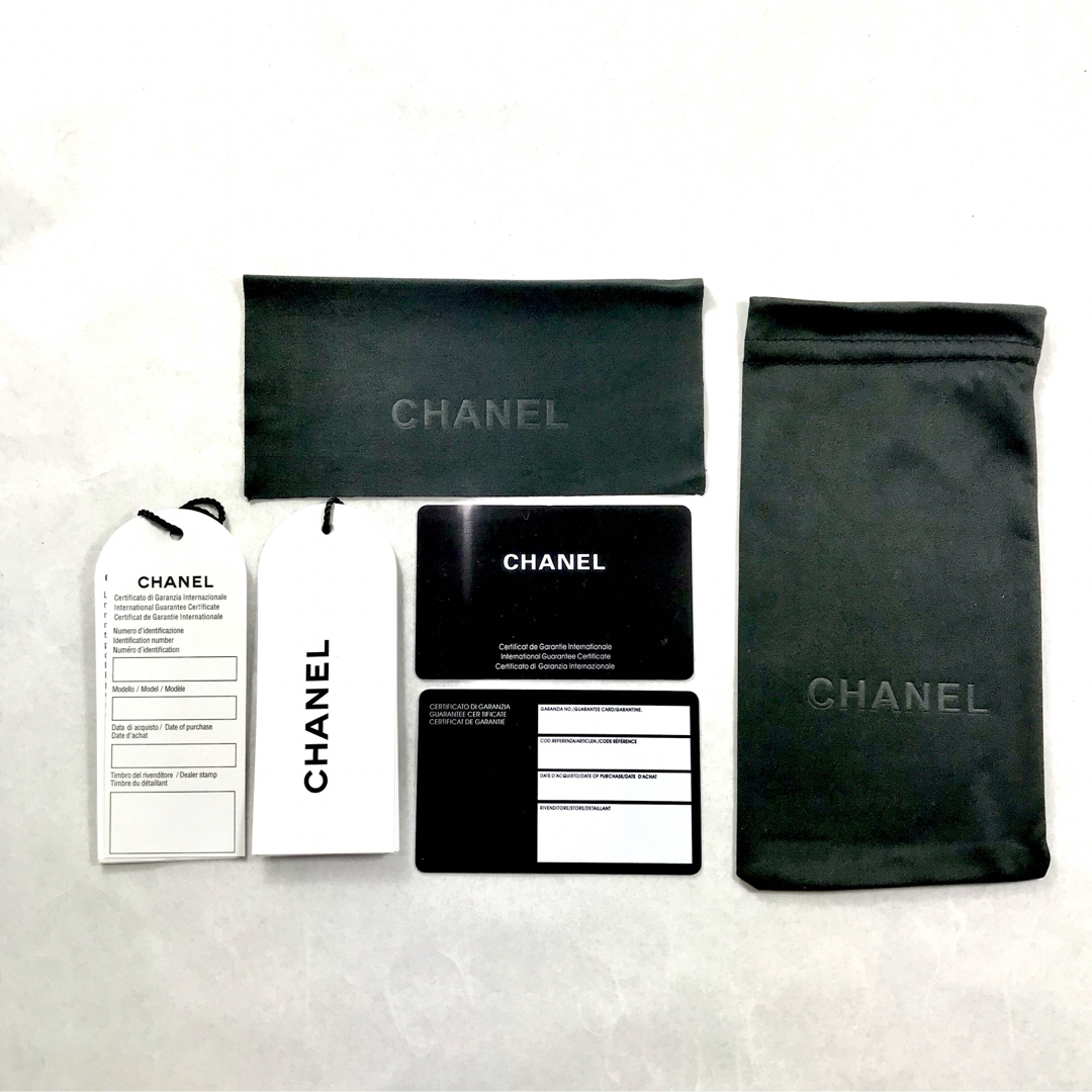 CHANEL 眼鏡用フレーム 新作 テンプルチェーン使用ココマーク付 CHANEL 眼鏡用フレーム 新作 テンプルチェーン使用ココマーク付