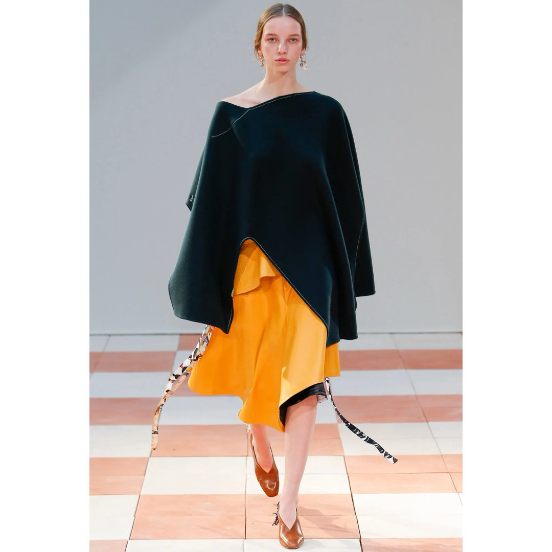 CELINE - 美品 CELINE セリーヌ カシミヤ グリーン ポンチョ CELINE - 美品 CELINE セリーヌ カシミヤ グリーン ポンチョ