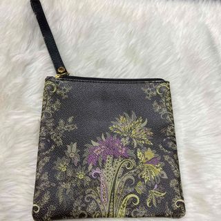 ETRO(ポーチ)のフリマアイテム一覧 ETRO(ポーチ)のフリマアイテム一覧