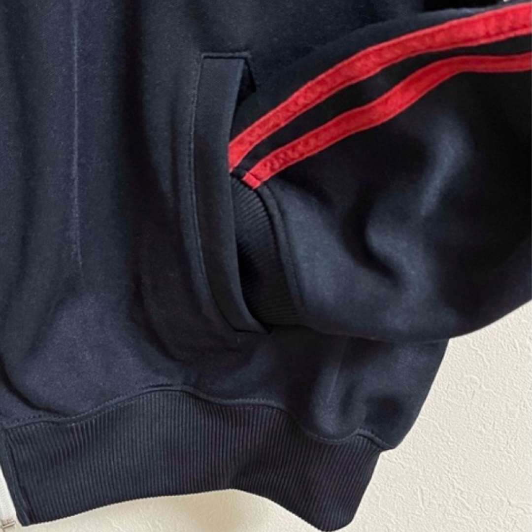 FRED PERRY - 【ポルトガル製】美品 フレッドペリー 紺色 M FRED PERRY - 【ポルトガル製】美品 フレッドペリー 紺色 M