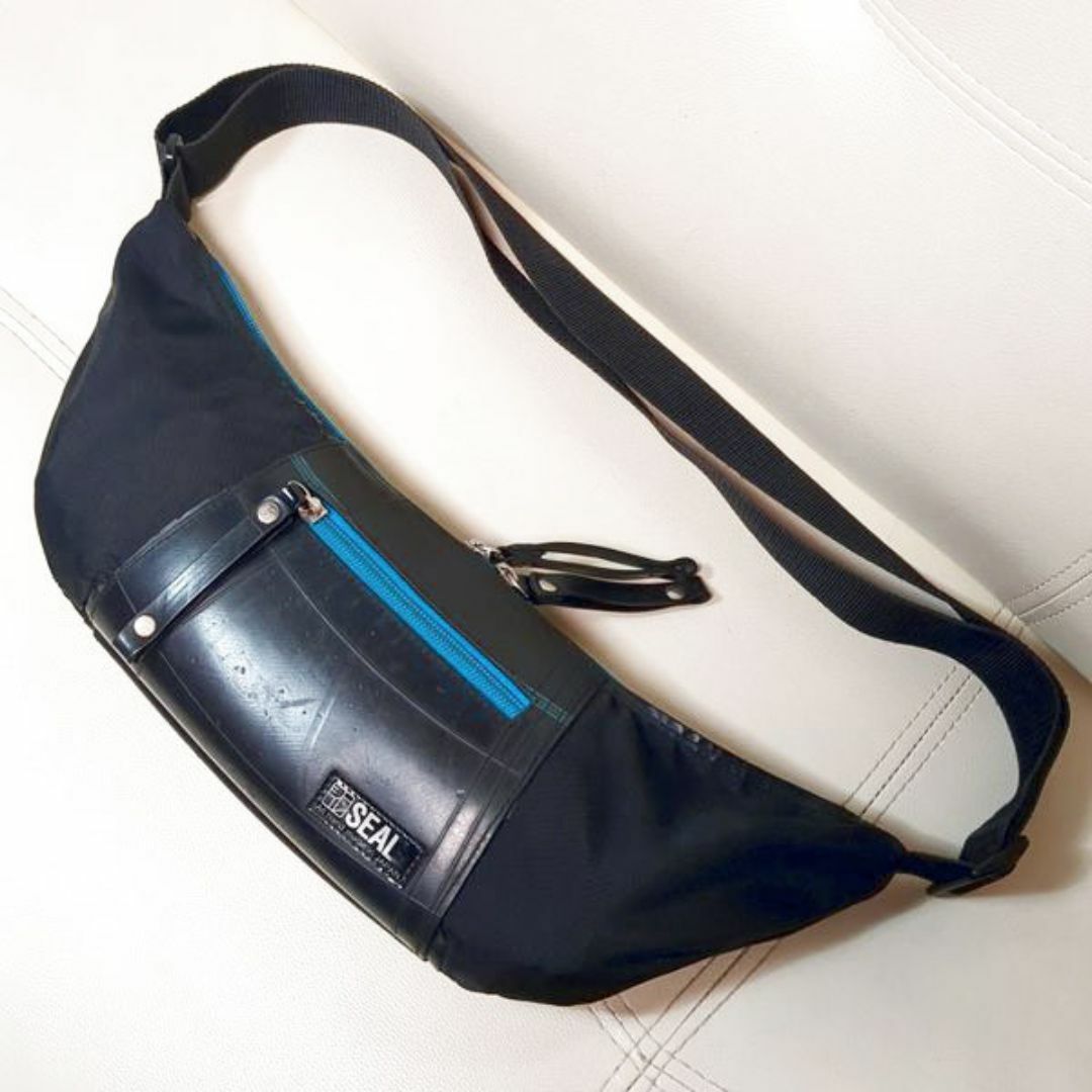 SEAL - SEAL シール ボディバッグ バナナショルダーバッグ 黒青 SEAL - SEAL シール ボディバッグ バナナショルダーバッグ 黒青
