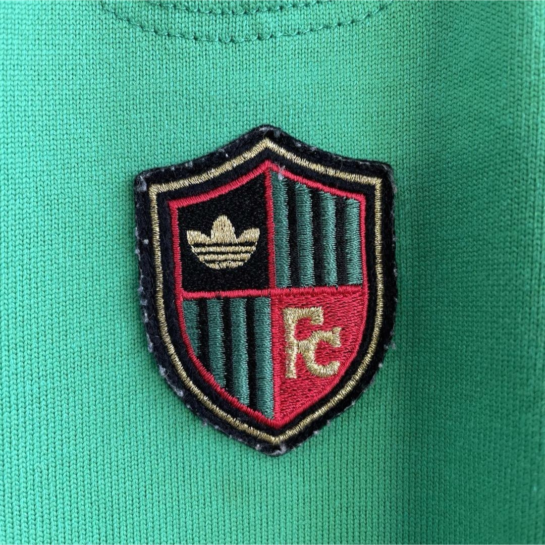 デサント製、ハーフジップスウェット】adidas古着FCサッカー刺繍 デサント製、ハーフジップスウェット】adidas古着FCサッカー刺繍
