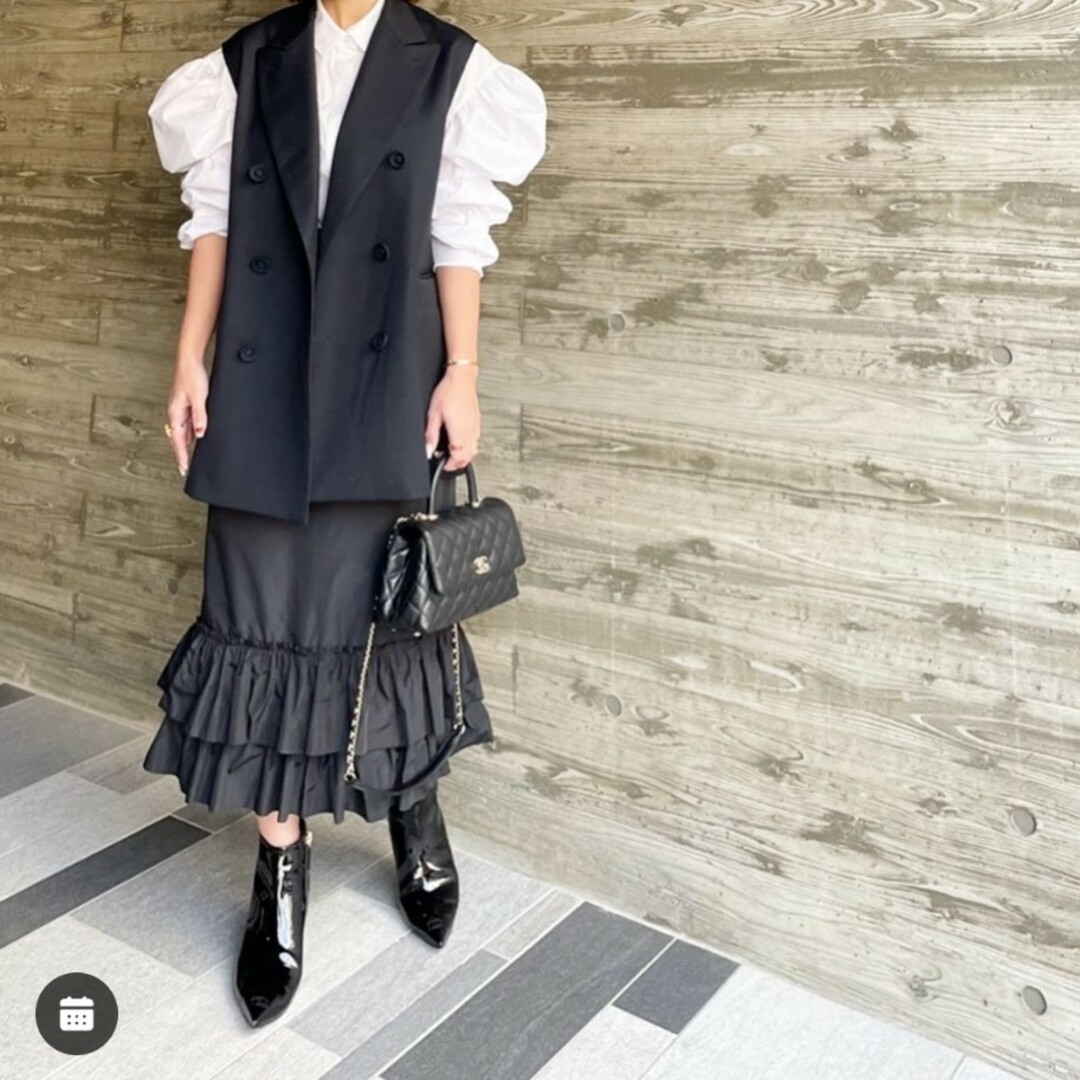 新品未使用 Cygne タフタ裾フリルスカート Paul 新品未使用 Cygne タフタ裾フリルスカート Paul