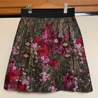 DOLCE&GABBANA(ひざ丈スカート)のフリマアイテム一覧 DOLCE&GABBANA(ひざ丈スカート)のフリマアイテム一覧