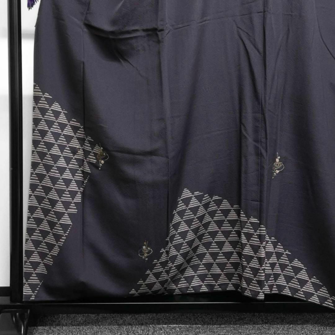 付け下げ 鱗 刺繍 七宝 抽象模様 着物 075w dの通販 by TSUMUGI 付け下げ 鱗 刺繍 七宝 抽象模様 着物 075w dの通販 by TSUMUGI