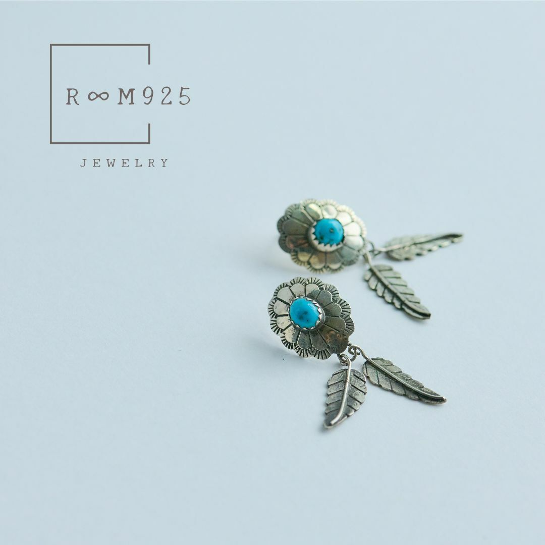 J017】ヴィンテージ ナバホ族 ターコイズ フェザー ピアス J017】ヴィンテージ ナバホ族 ターコイズ フェザー ピアス