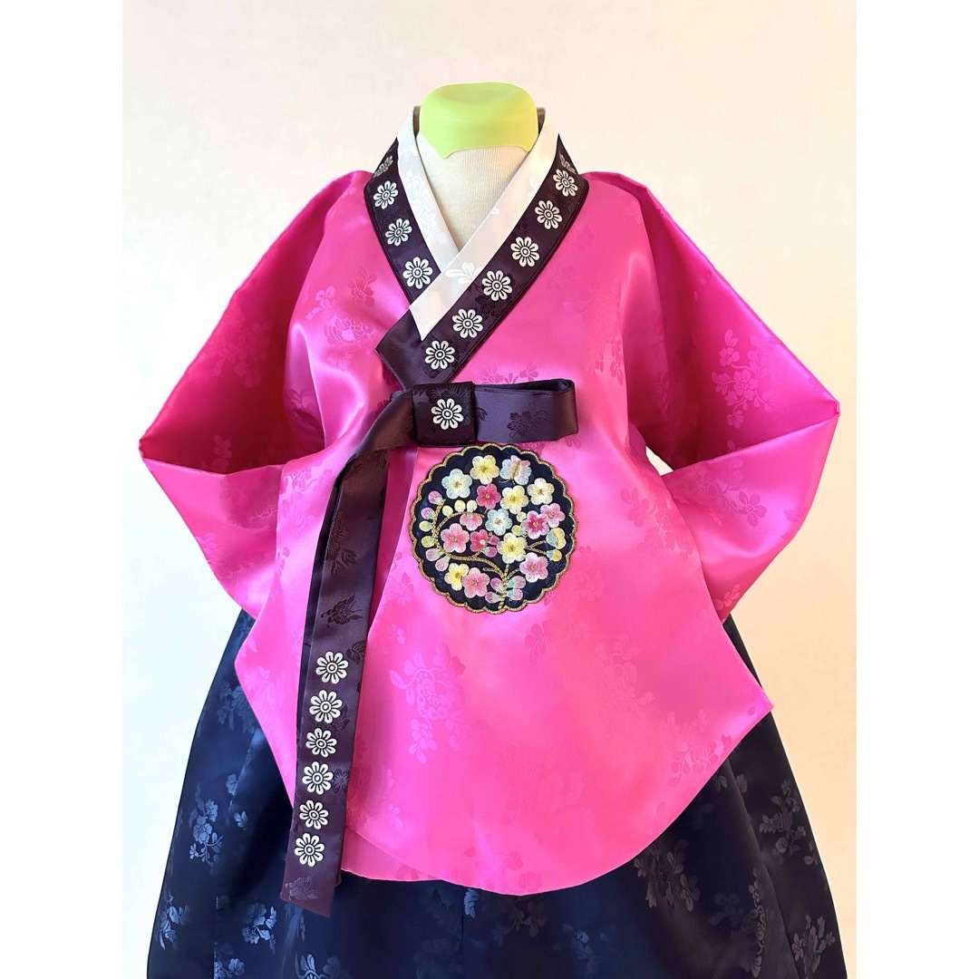 チマチョゴリ 女の子11号 10.11歳 タンウィ型 王妃仕様の通販 by チマチョゴリ 女の子11号 10.11歳 タンウィ型 王妃仕様の通販 by