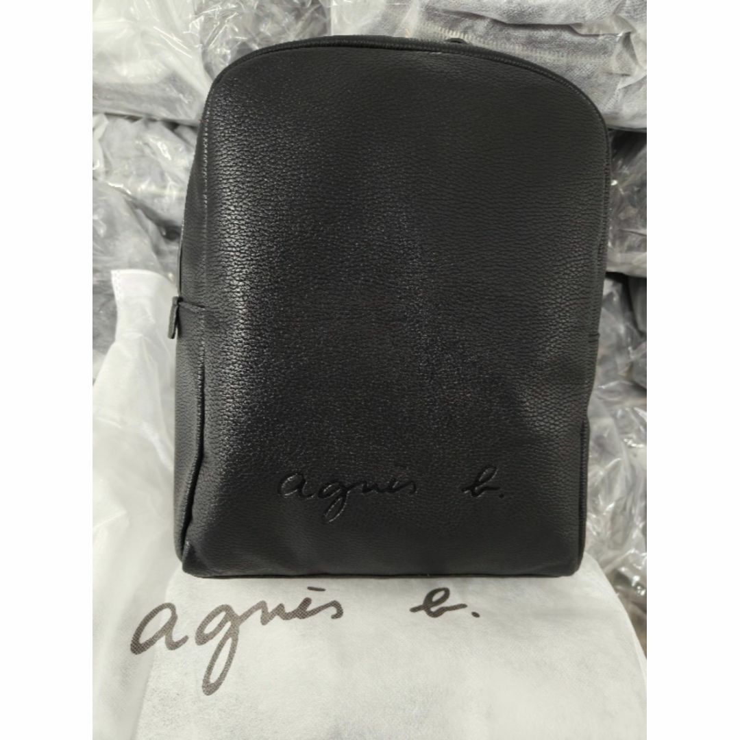 レザーリュック agnes b. エンボスロゴバッグパック 新品 レザーリュック agnes b. エンボスロゴバッグパック 新品