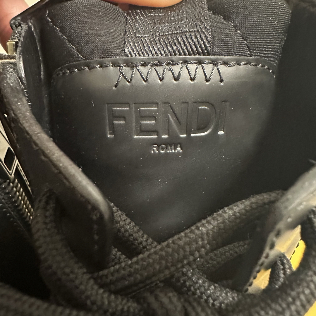 FENDI - FENDI フォース アンクルブーツFFロゴ入り ブラック FENDI - FENDI フォース アンクルブーツFFロゴ入り ブラック