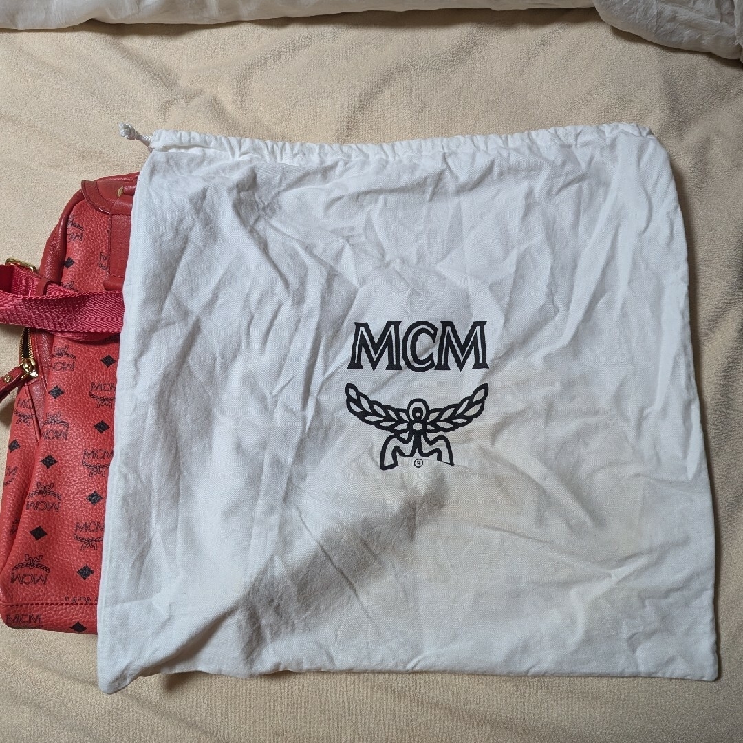 MCM SLING MED STARK ボディバッグ ピンク MCM SLING MED STARK ボディバッグ ピンク