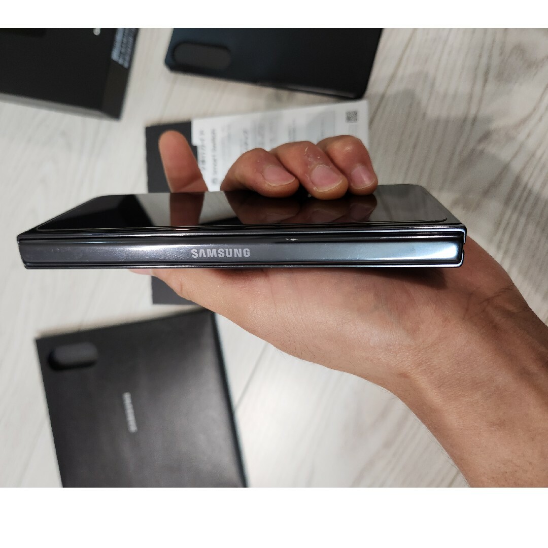 ゲリラ割 Galaxy Fold5 256ギガ SIMフリー 残債なし 国内版 ゲリラ割 Galaxy Fold5 256ギガ SIMフリー 残債なし 国内版