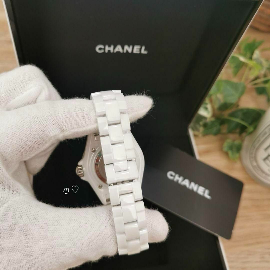 CHANEL - CHANELシャネルJ12 33mm腕時計 H5704 ダイヤ CHANEL - CHANELシャネルJ12 33mm腕時計 H5704 ダイヤ