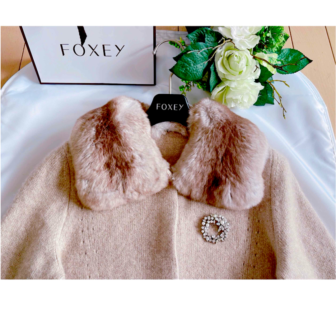 FOXEY - FOXEYマシュマロパウダーチンチラ襟カーディガン40極美 FOXEY - FOXEYマシュマロパウダーチンチラ襟カーディガン40極美