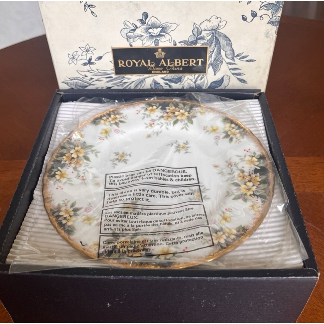 ROYAL ALBERT - 【英国ビンテージ】ロイヤルアルバート☆Royal ROYAL ALBERT - 【英国ビンテージ】ロイヤルアルバート☆Royal