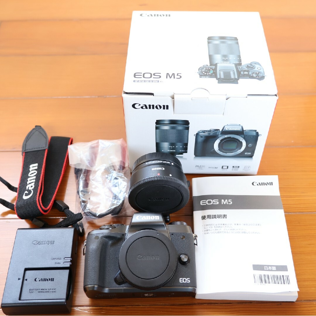 キヤノン EOS M5 (マウントアダプター付) キヤノン EOS M5 (マウントアダプター付)