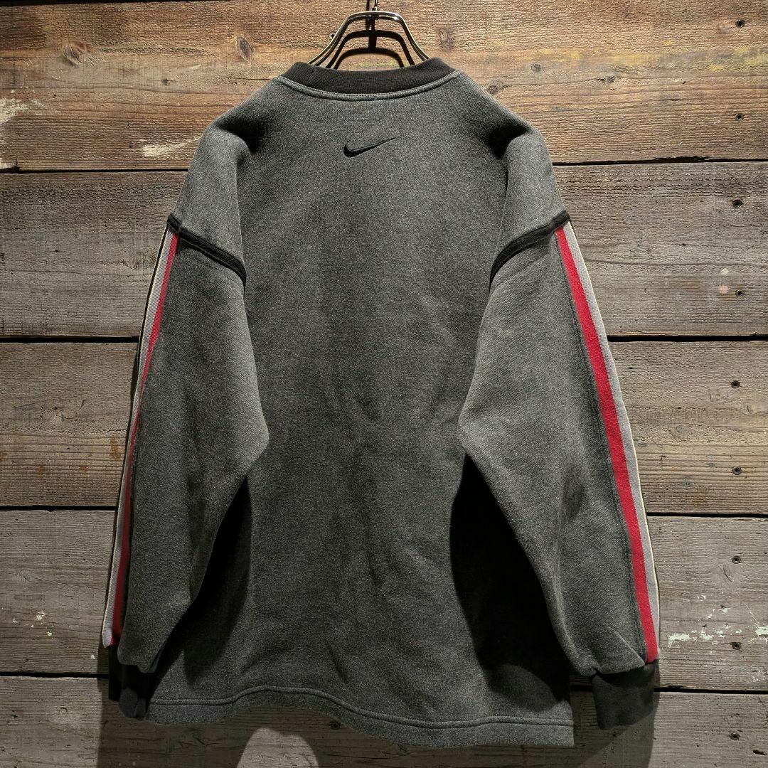 銀タグ 90s old NIKE Y2K 肉厚 スウェット アームライン 刺繍 銀タグ 90s old NIKE Y2K 肉厚 スウェット アームライン 刺繍