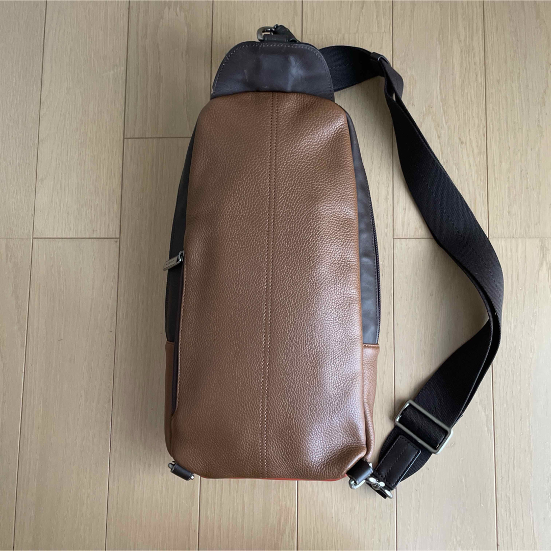 COACH - コーチ COACH ボディバッグF70922 スリングバッグ 中古 COACH - コーチ COACH ボディバッグF70922 スリングバッグ 中古