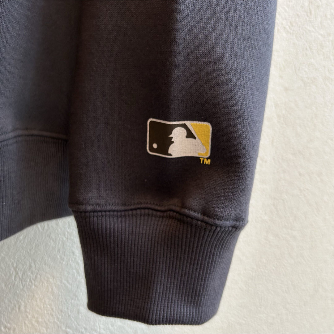 MLB - 希少【M】MLB パドレス×ルーニーテューンズ 刺繍 裏起毛 MLB - 希少【M】MLB パドレス×ルーニーテューンズ 刺繍 裏起毛