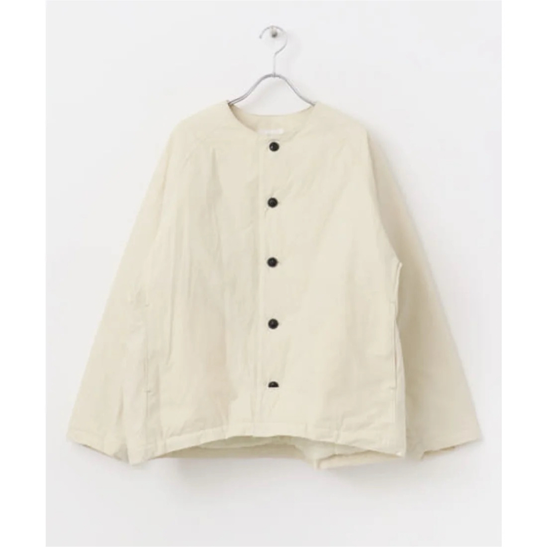 新品◎かぐれ◎中綿ノーカラージャケット//L•BEIGE ノーカラー 新品◎かぐれ◎中綿ノーカラージャケット//L•BEIGE ノーカラー