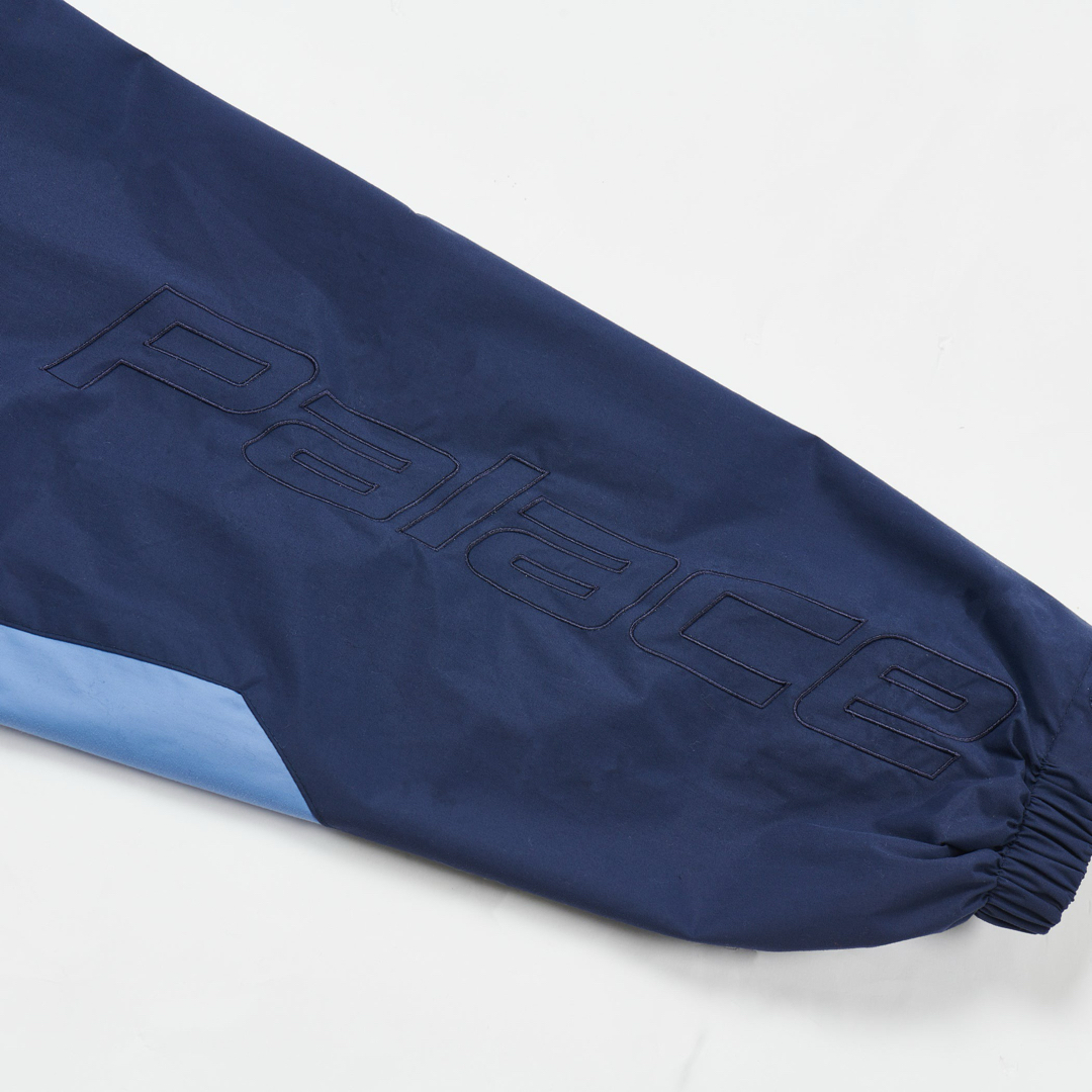 PALACE - PALACE More Powder Jacket Ultra Violetの通販 by PALACE - PALACE More Powder Jacket Ultra Violetの通販 by