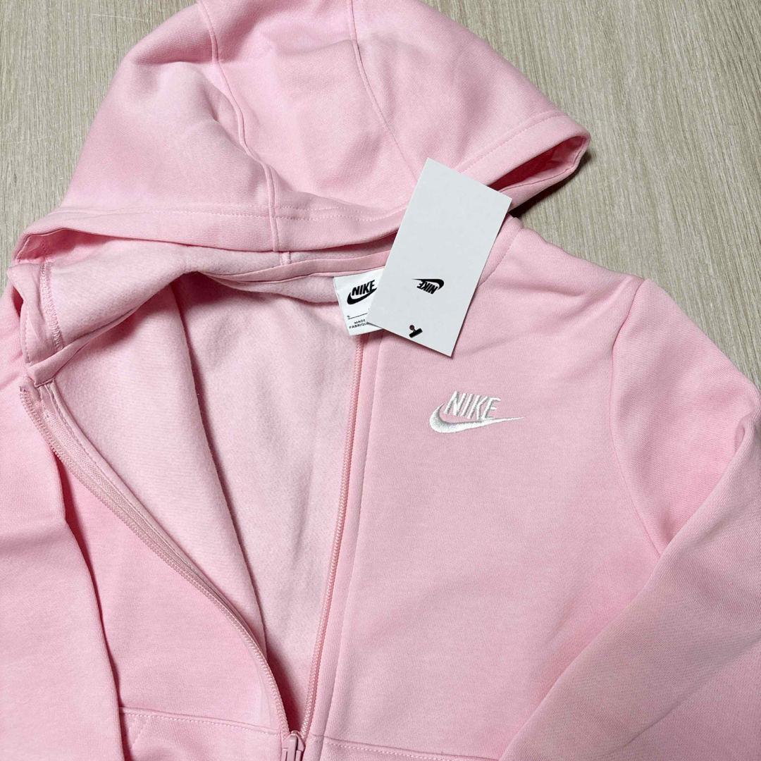 NIKE - 新品☆定価9900円☆NIKE☆上下セット☆セットアップ NIKE - 新品☆定価9900円☆NIKE☆上下セット☆セットアップ