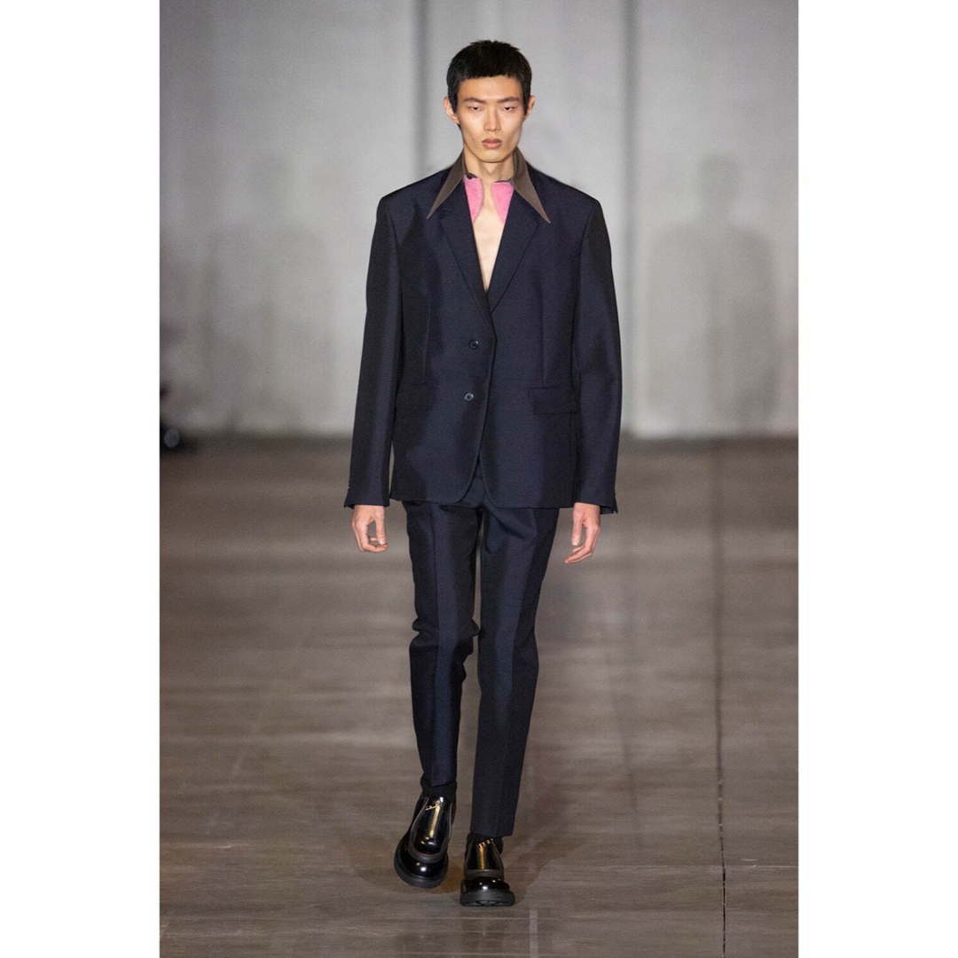 PRADA - PRADAプラダ 襟付き シングルブレスト ウール PRADA - PRADAプラダ 襟付き シングルブレスト ウール
