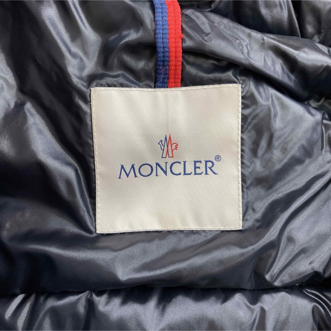 r4425 モンクレール MONCLER ダウンジャケット r4425 モンクレール MONCLER ダウンジャケット