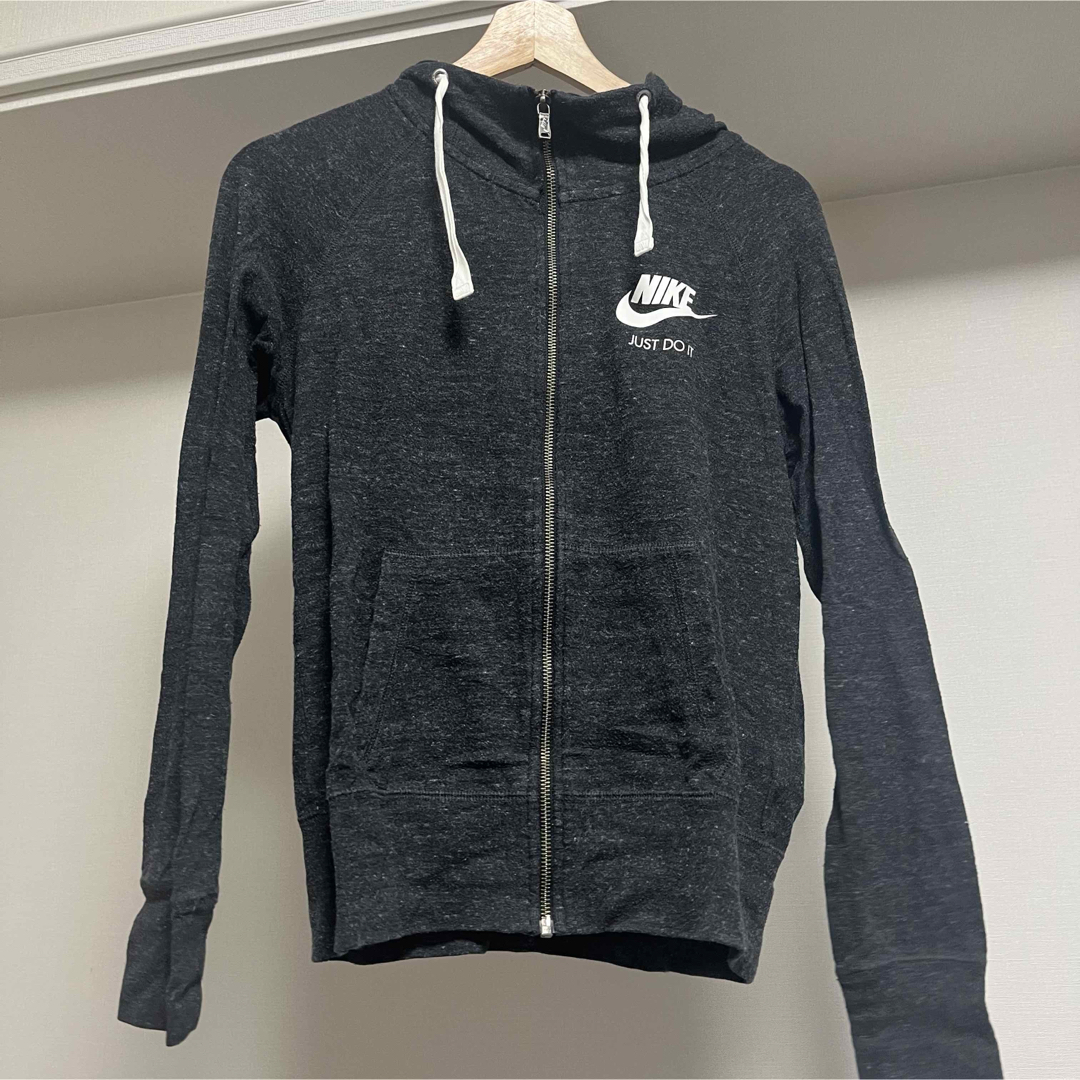 NIKE - 【NIKE】セットアップ スウェット パーカーの通販 by る NIKE - 【NIKE】セットアップ スウェット パーカーの通販 by る