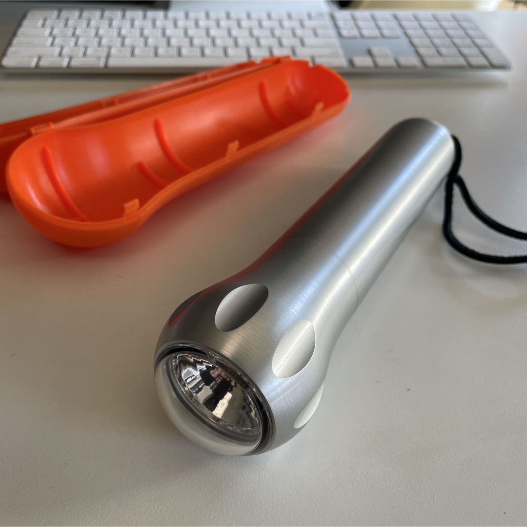 希少 美品 FLOS APOLLO 懐中電灯 マーク・ニューソン 希少 美品 FLOS APOLLO 懐中電灯 マーク・ニューソン