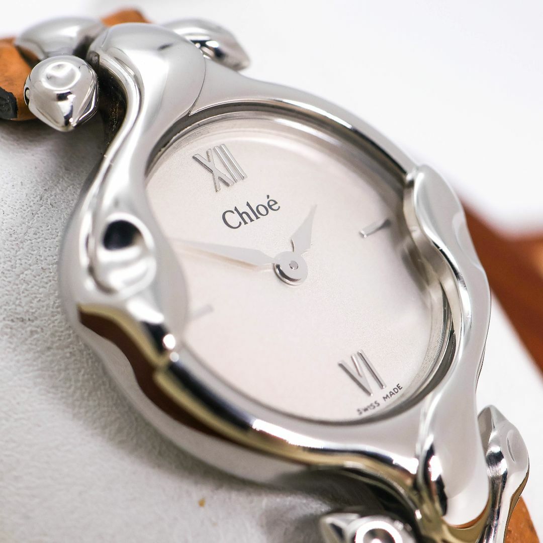 稼働 Chloe 腕時計 レディース シルバー×ベージュ 新品電池 220 稼働 Chloe 腕時計 レディース シルバー×ベージュ 新品電池 220
