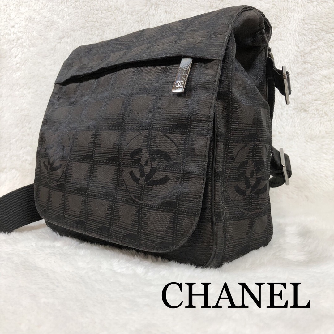CHANEL ニュートラベルライン ショルダーバッグ ダークブラウン CHANEL ニュートラベルライン ショルダーバッグ ダークブラウン