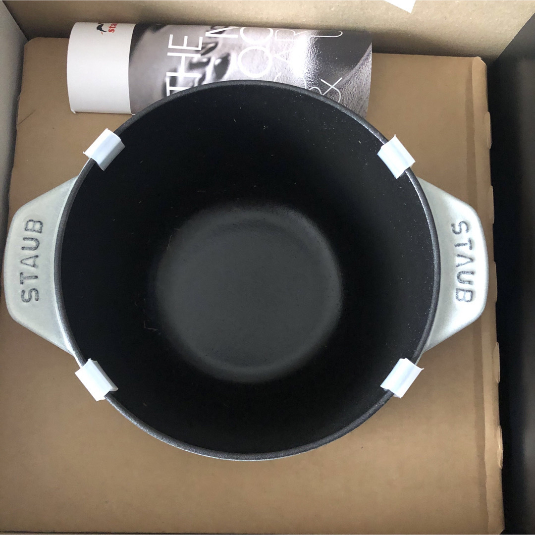 STAUB - 新品未使用 生涯保証付き ストウブ ゴハン M STAUB - 新品未使用 生涯保証付き ストウブ ゴハン M