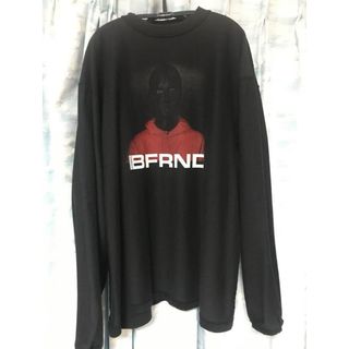 VETEMENTS(スウェット)のフリマアイテム一覧 VETEMENTS(スウェット)のフリマアイテム一覧