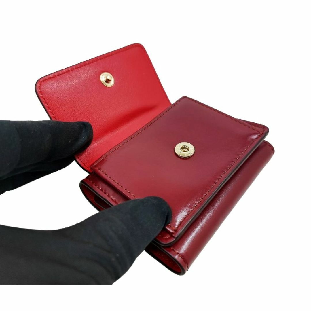 未使用品!TOD'S【トッズ】ダブルT レザー 三つ折りコンパクト 未使用品!TOD'S【トッズ】ダブルT レザー 三つ折りコンパクト