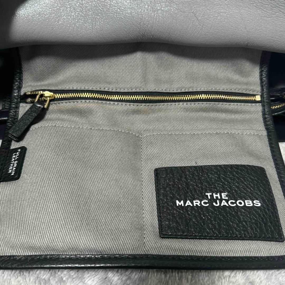 マークジェイコブス ザ レザー トートバッグ ミディアム マークジェイコブス ザ レザー トートバッグ ミディアム