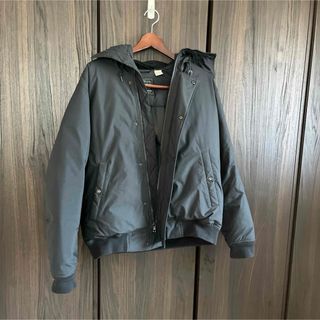 Levi's - リーバイス ブラックダウンジャケット フード付きの Levi's - リーバイス ブラックダウンジャケット フード付きの
